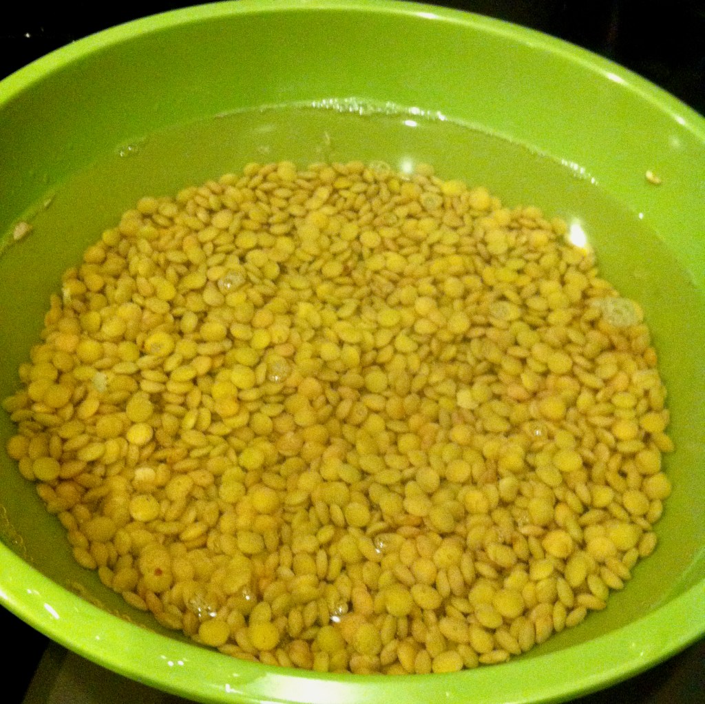 Spanaki Me Faki (Spinach and Lentil Soup) – KINDA GREEK