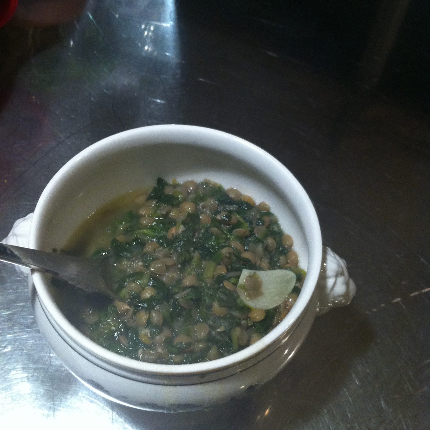 Spanaki Me Faki (Spinach and Lentil Soup) – KINDA GREEK
