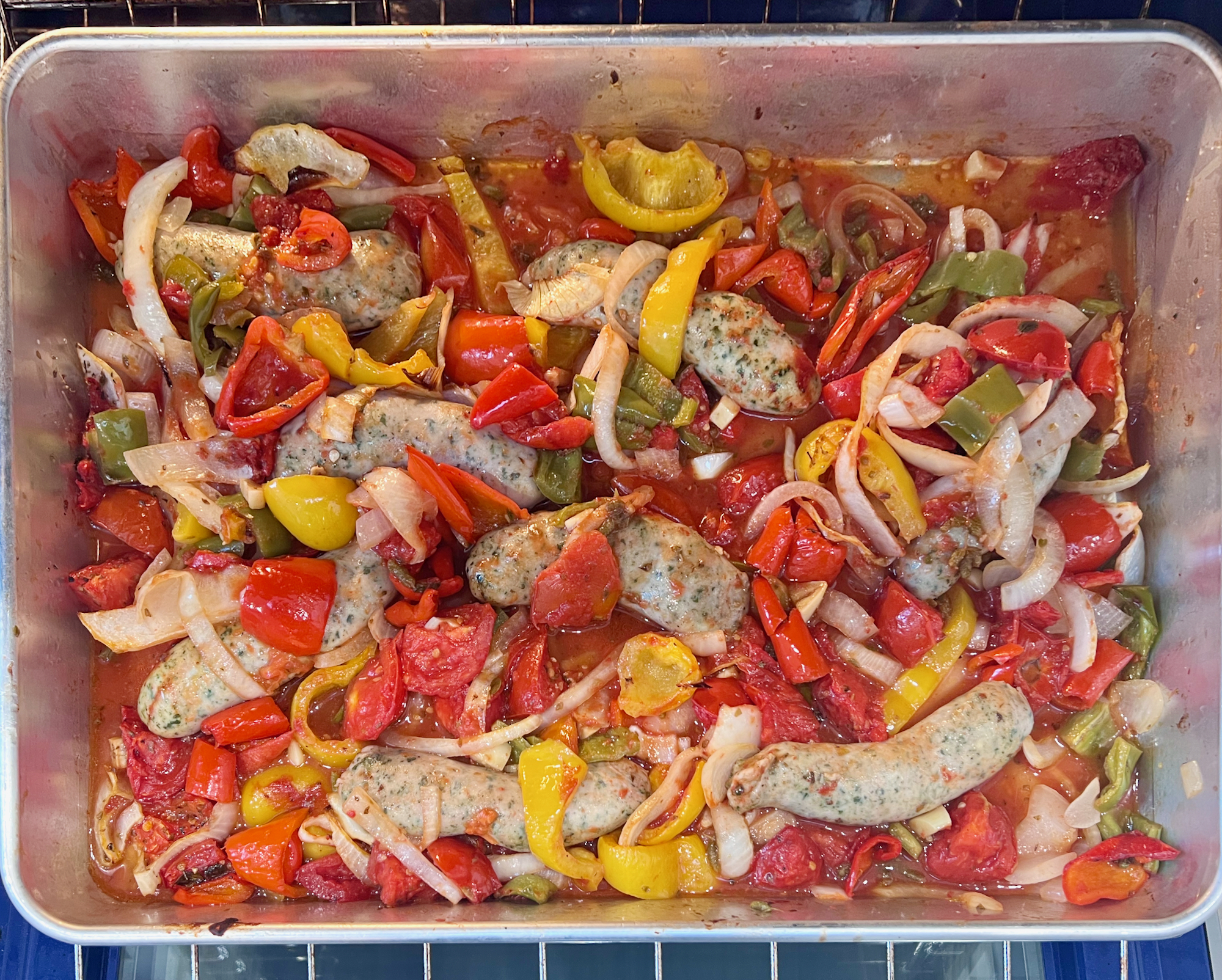 Oven Roasted Spetzofai – Sausages with Peppers and Tomato – KINDA GREEK