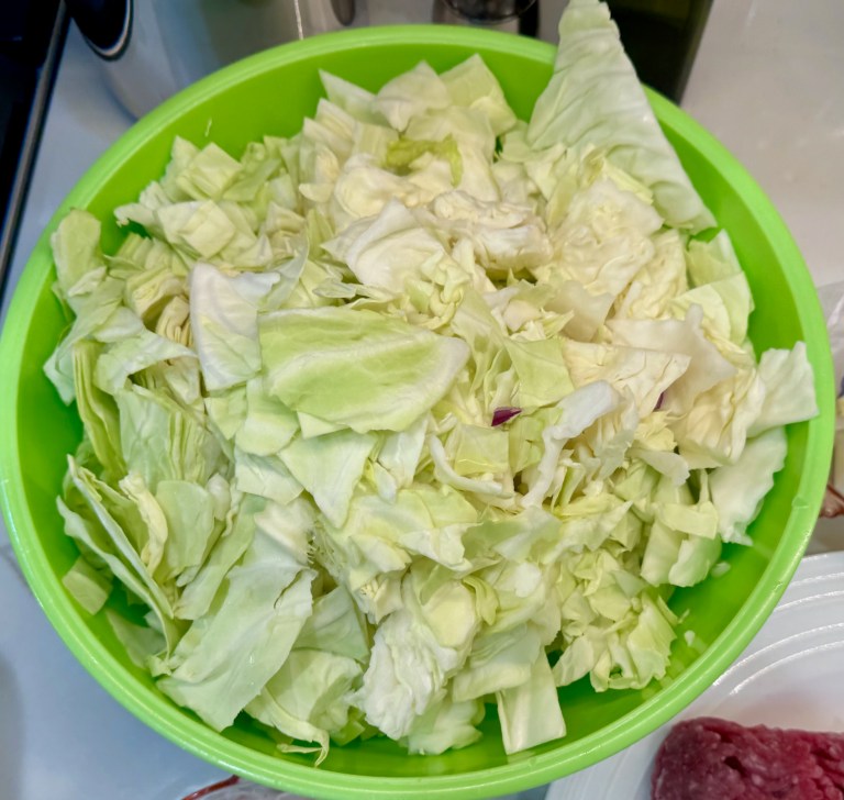 Kapuska – Turkish Cabbage Stew – KINDA GREEK